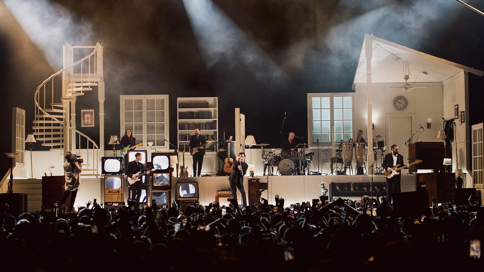 GLP – impression FR10 Bars ‘at their very best’ with The 1975: LD ...