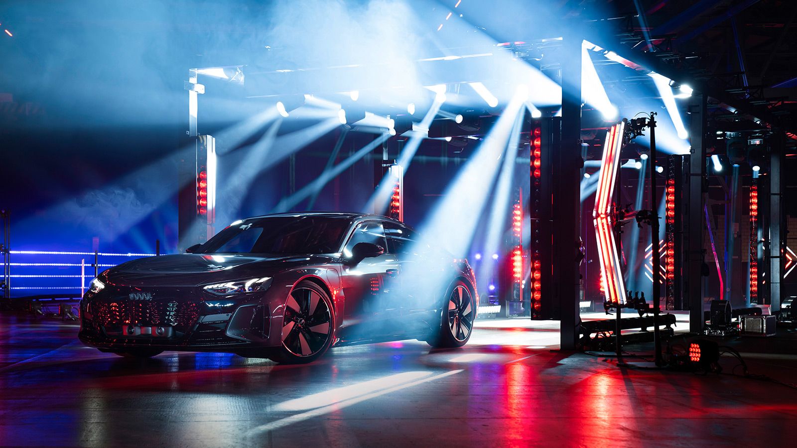 GLP – High-speed GLP Light-show for Audi e-tron World Premiere: LD ...